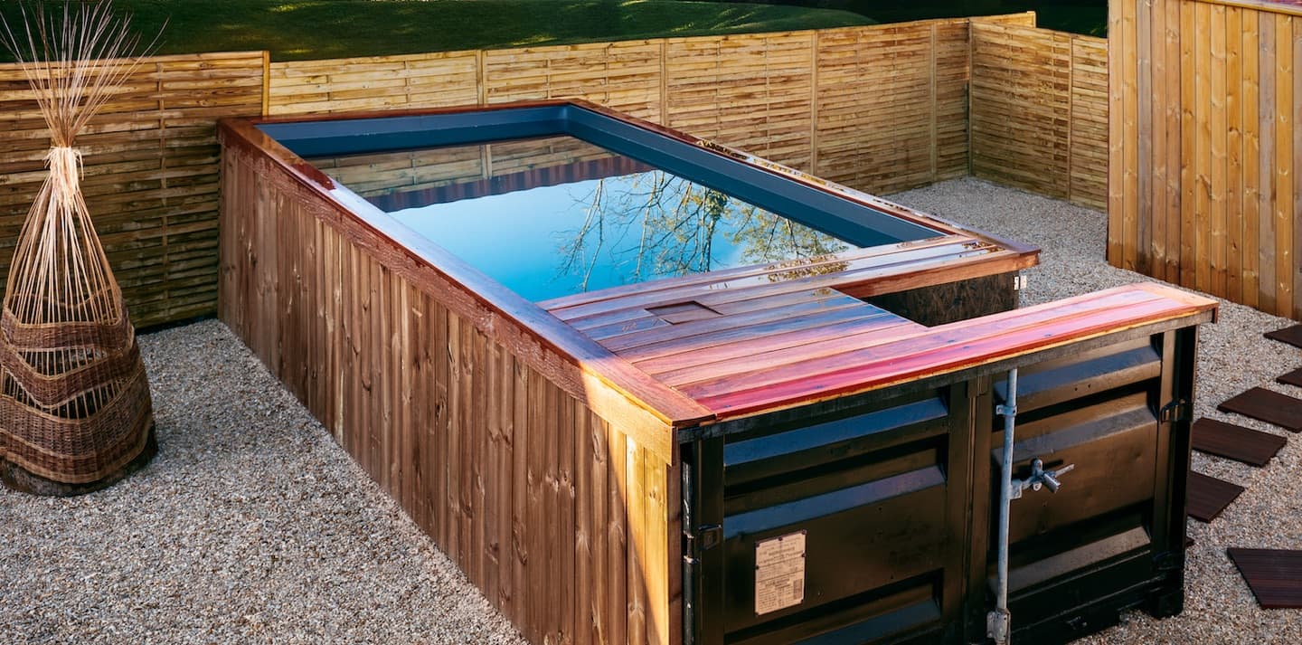 Piscines en container dès 7990€, livrée rapidement - Pool CONTAINER